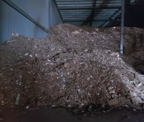 廢棄物棄置 | 私有土地遭棄置廢棄物 | 棄置案完善的清運解決方案